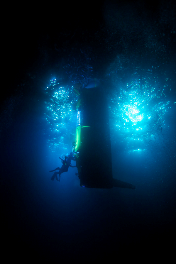 James Cameron's Deepsea Challenge. Marianna Trench Trip Report Mar 2012